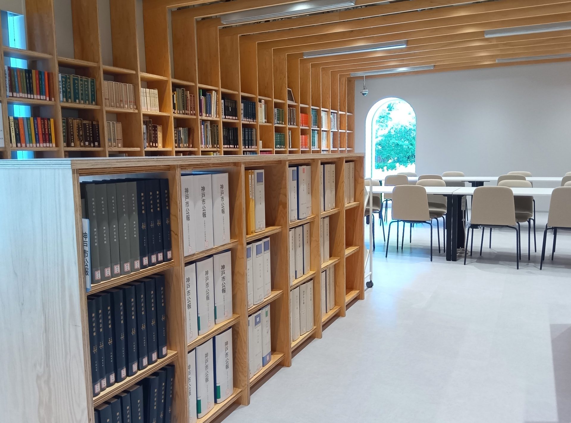 神戸市歴史公文書館がオープン 明治期以来の資料20万点が閲覧可能 市長「未来を展望する拠点に」 | ラジトピ ラジオ関西トピックス